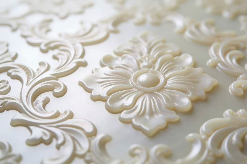 Pressure Forming vs. Vacuum Forming: Which Delivers Better?